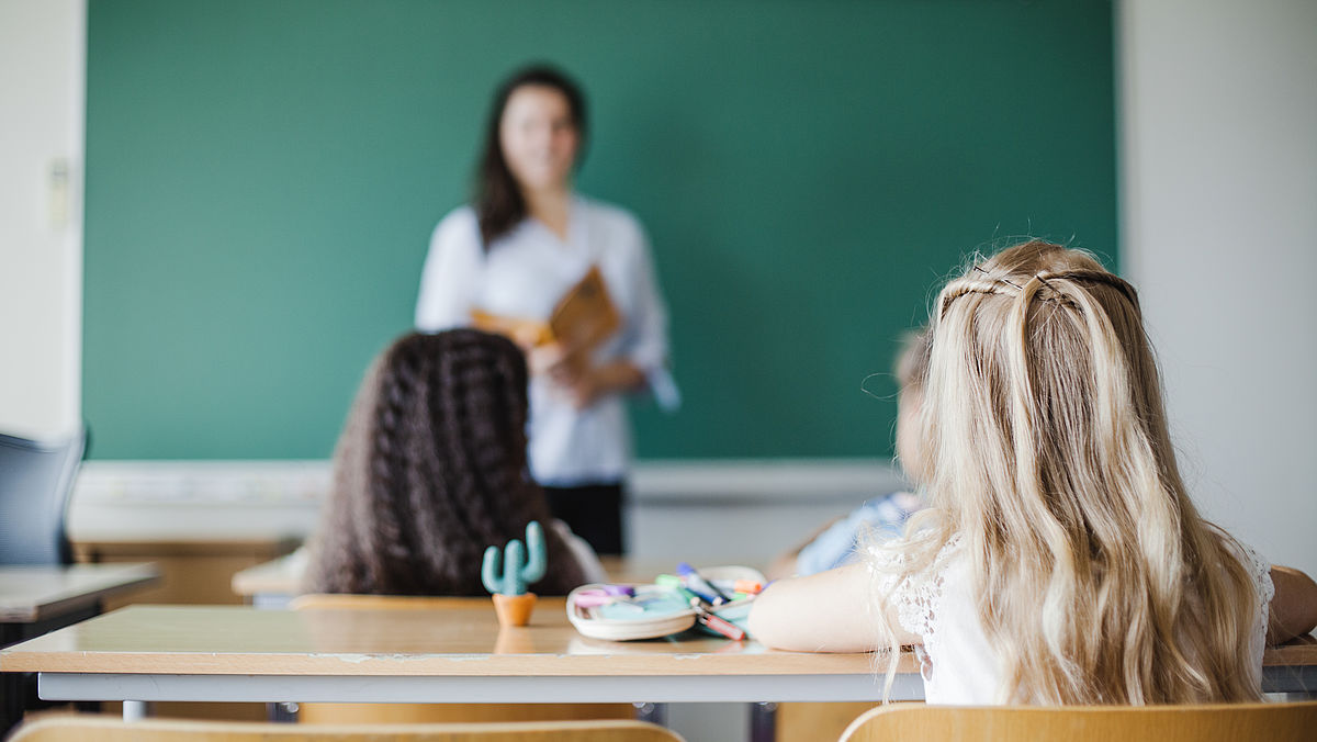 Inscriptions scolaires 2023/2024 - Chaniers, au bord du fleuve en Charente-Maritime (17)